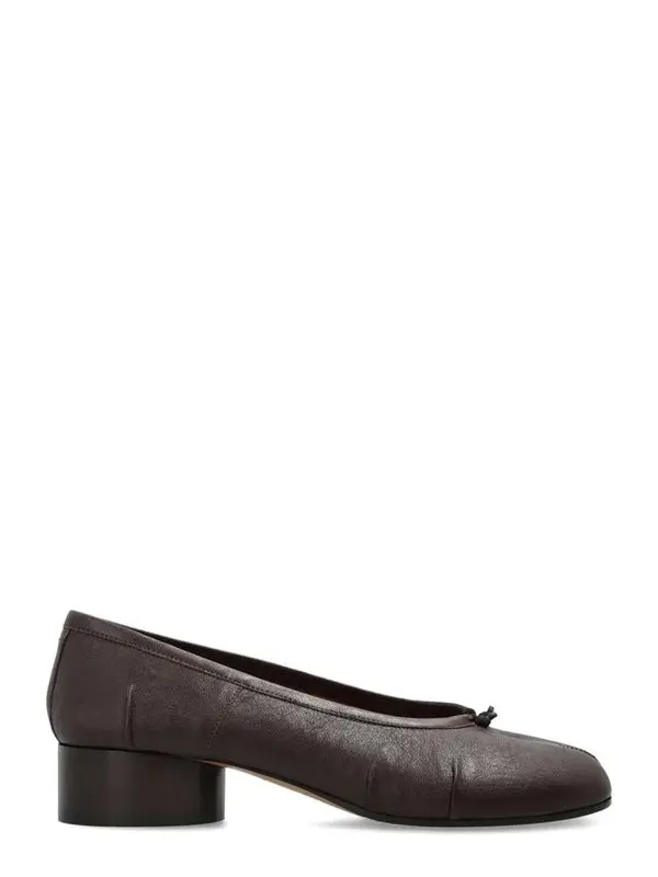 MAISON MARGIELA Tabi Ballet Flats In Grained Leather - Brown