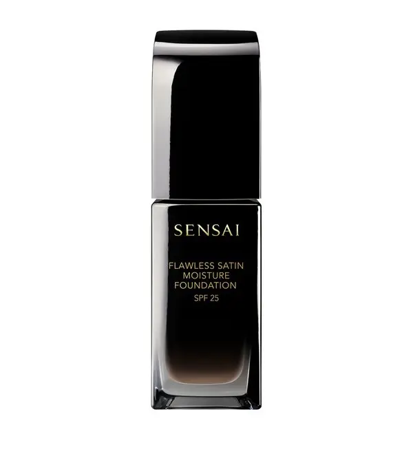 SENSAI Flawless Satin Moisture Foundation Spf 25 - Nude
