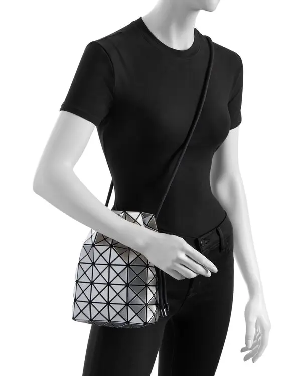 Issey Miyake Wring Drawstring Shoulder Bag - Silver