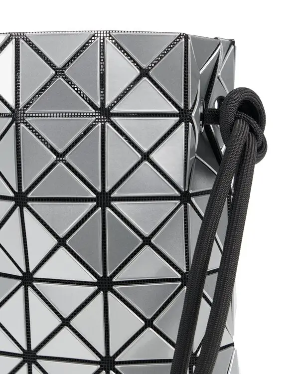 Issey Miyake Wring Drawstring Shoulder Bag - Silver