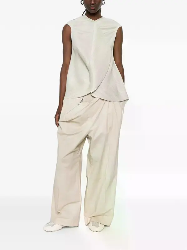 Issey Miyake Sleeveless Blouse