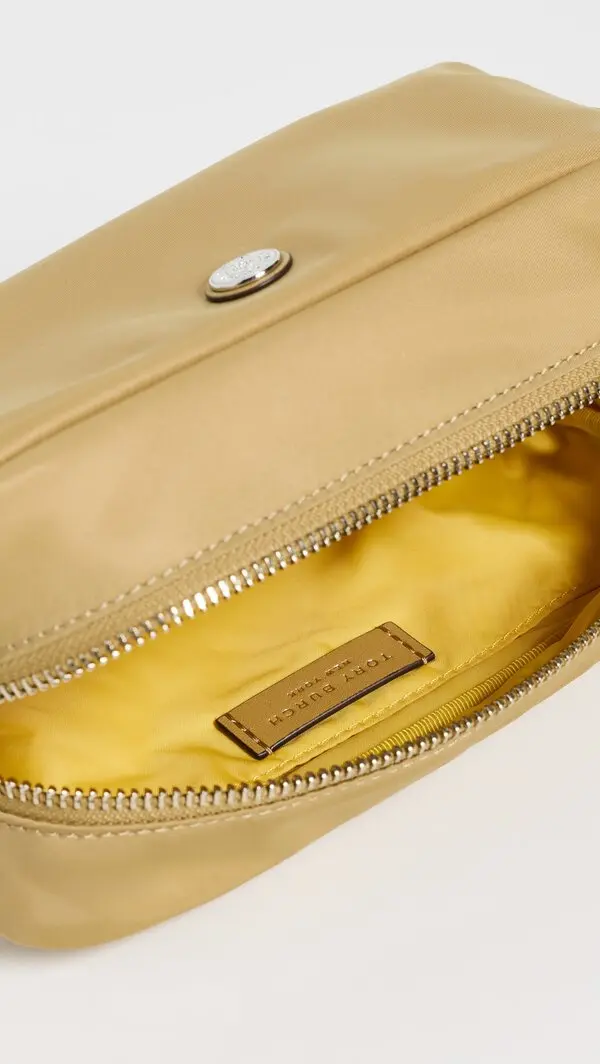 Tory Burch Twist Medium Cosmetic Case