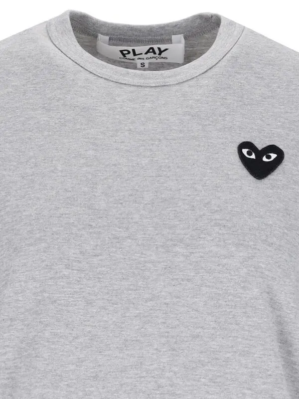Play Comme Des Garcon Heart Patch Crewneck T-shirt