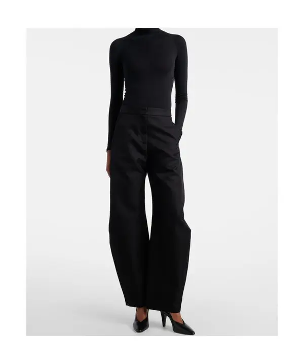 Alaïa Leather Pumps