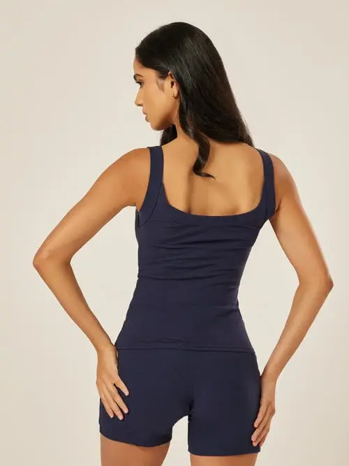 BE ATHLETICA Essential Scoop Neck Tank Top