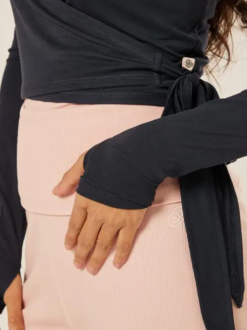 BE ATHLETICA Ultimate Wrap Top - Midnight