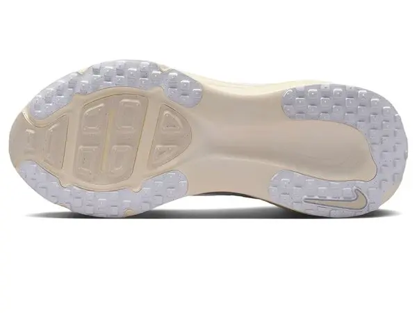 Nike Vomero 18 Essential Running Shoes - Bone