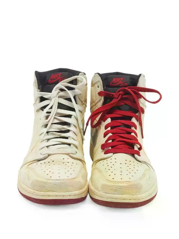 Nike Air Jordan 1 Retro High Sneakers - Neutrals