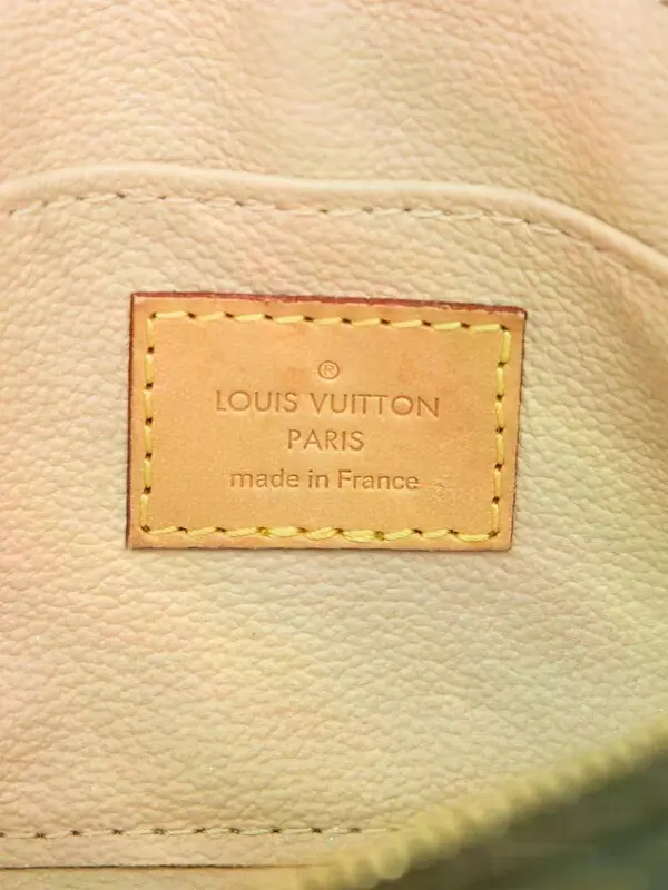 LOUIS VUITTON Monogram Cosmetic Pm Pouch