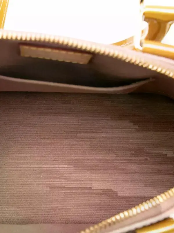 LOUIS VUITTON Monogram Vernis Alma Bb Satchel