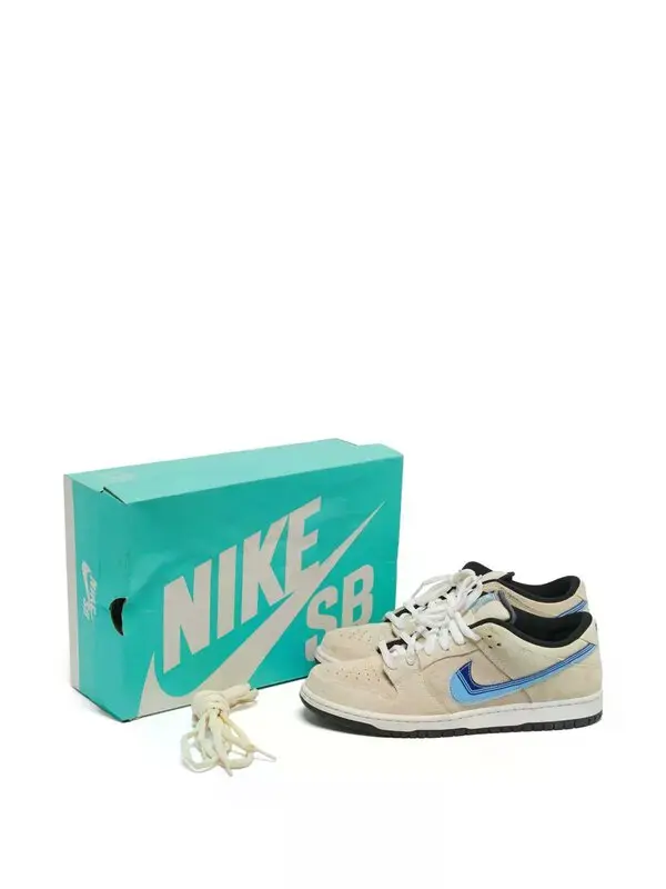 Nike Dunk Truck It Sneakers