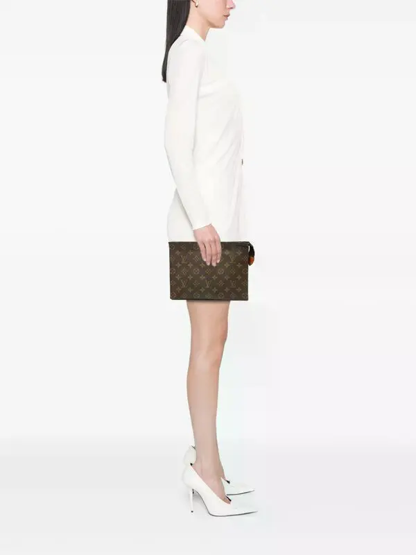 LOUIS VUITTON Monogram Toiletry Pouch 26 Clutch Bag - Brown