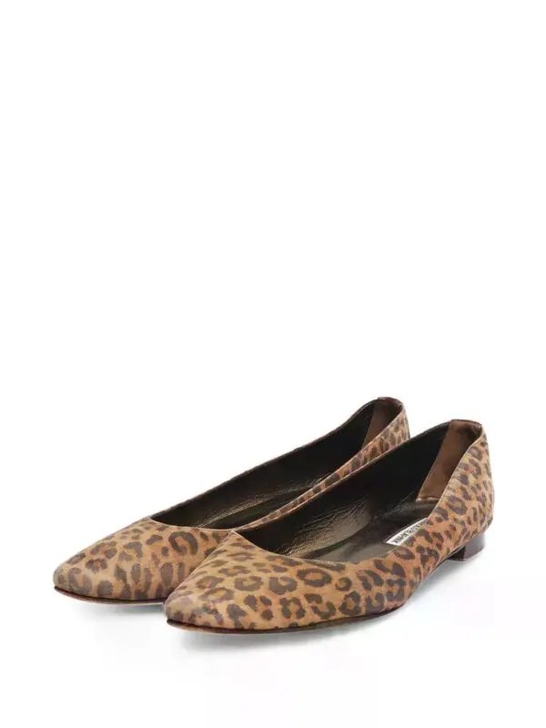 Manolo Blahnik Leopard Print Suede Pumps