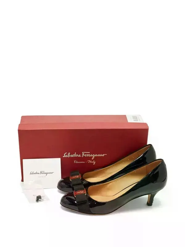 FERRAGAMO Vara Bow Pumps