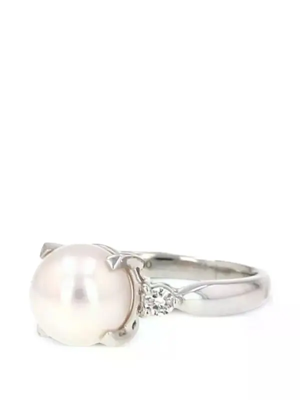 TASAKI 2000s Cultured Pearl And Diamond Ring In Platinum