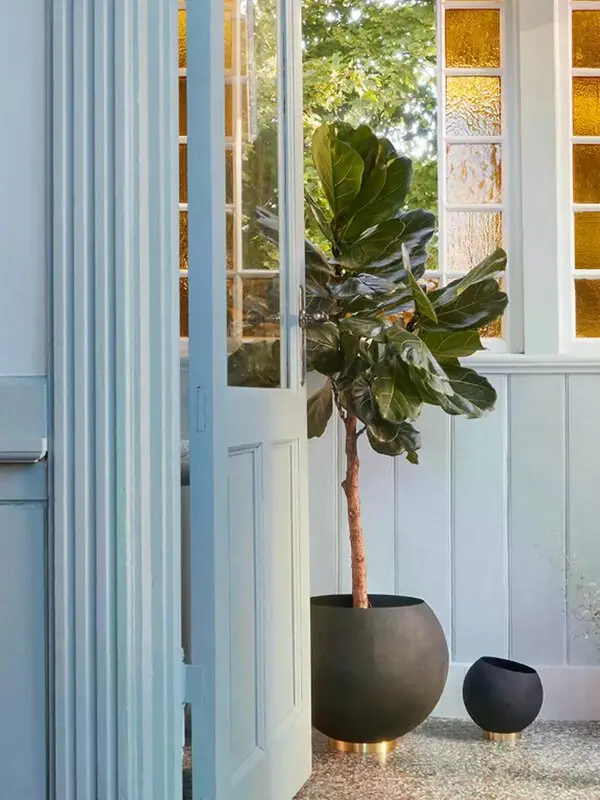 AYTM Globe Oblique-cut Flowerpot