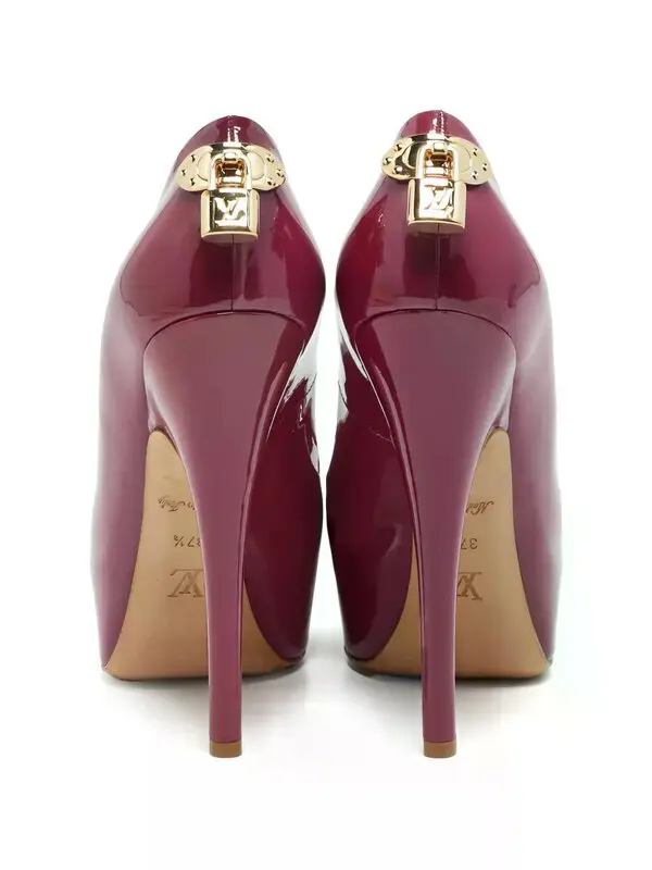 LOUIS VUITTON Peep-toe Pumps