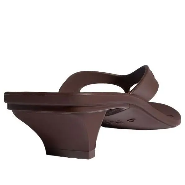 Gucci Thong Slipper - Brown