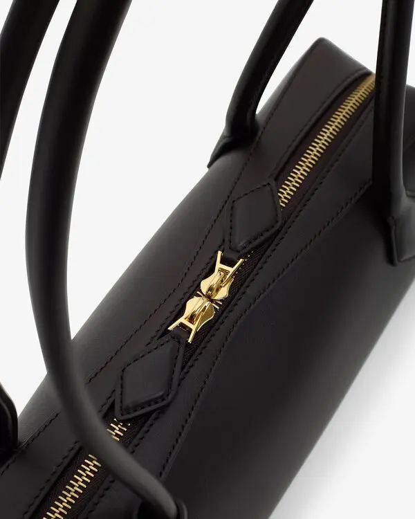 Alaïa Le Teckel Medium Smooth Leather Bag