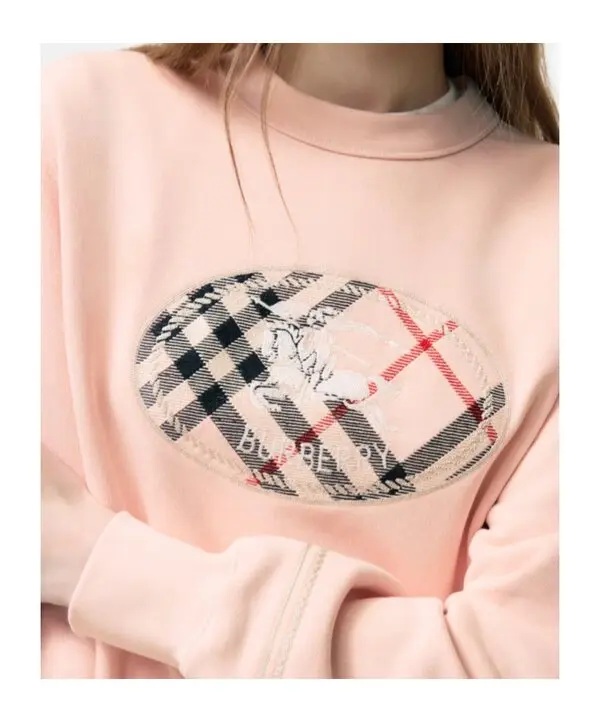 Burberry Crewneck Sweatshirt With Embroidered Knight Stamp - Pink