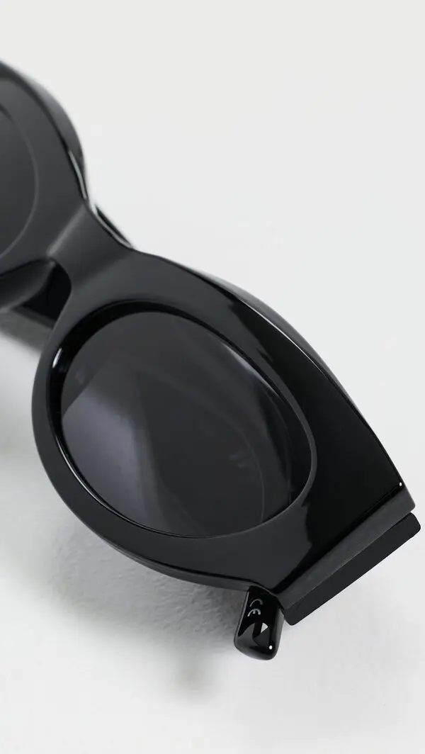 Le Specs Body Bumpin Sunglasses