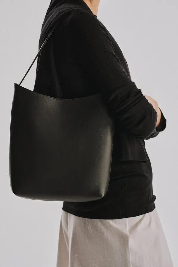 THE ROW Alma Shoulder Bag - Black