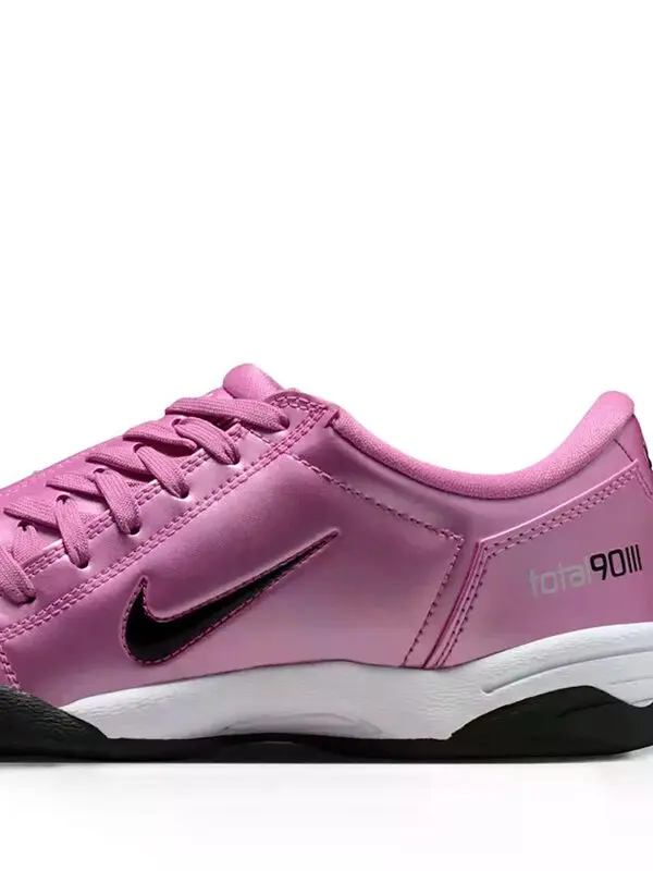 Nike Total 90 Sneakers