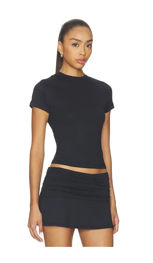 NIKESKIMS Airy Baby Tee In Black