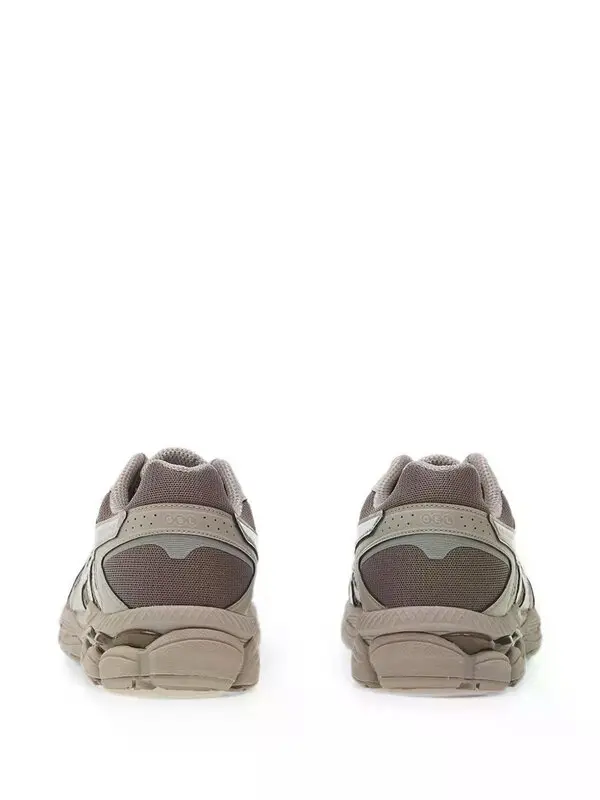 Asics Gel-cumulus 16 Low-top Sneakers