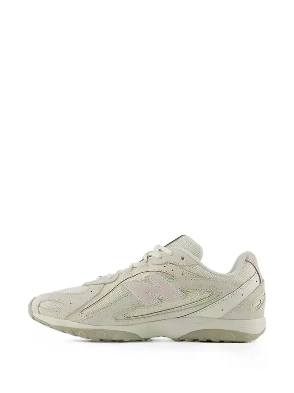 NEW BALANCE 204l Sneakers - Neutrals