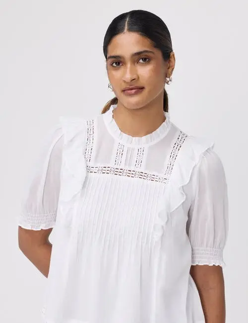 FINERY LONDON Jolin Puff Sleeve Cotton Top With Lace And Frill Neck - White