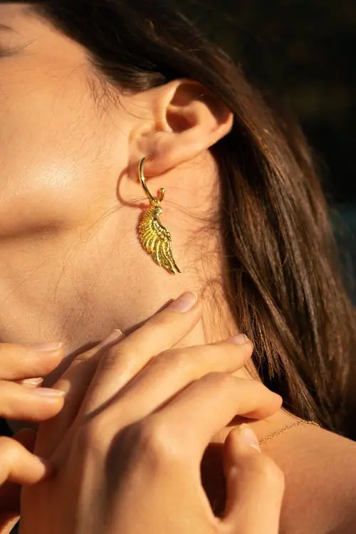 SEVEN SAINTS Angel Wing Small Hoop Earrings - Rose