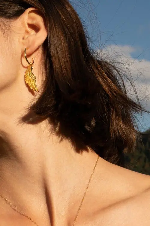 SEVEN SAINTS Angel Wing Small Hoop Earrings - Rose