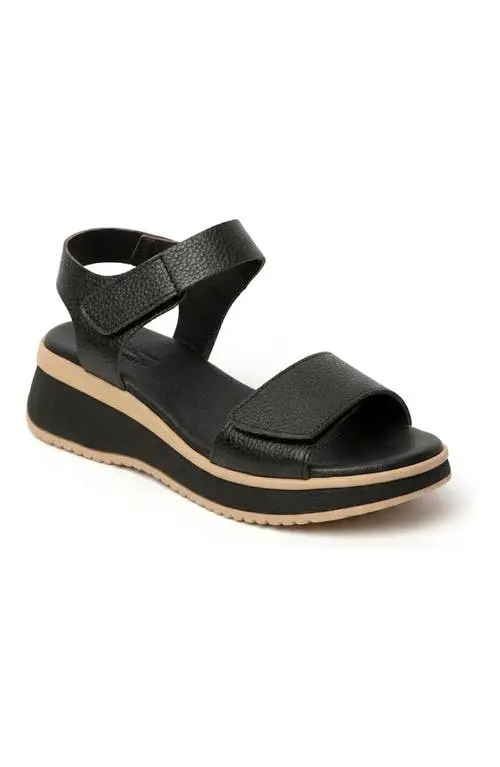 MENINA STEP Napoli Flat Sandal - Black