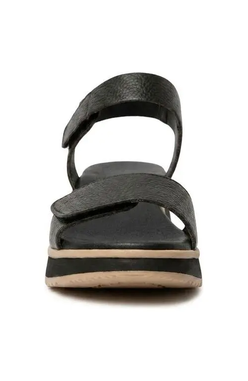 MENINA STEP Napoli Flat Sandals - Black