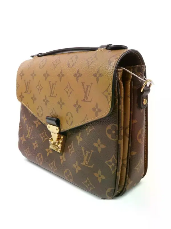 LOUIS VUITTON Pochette Metis Monogram Reverse Shoulder Bag - Neutrals