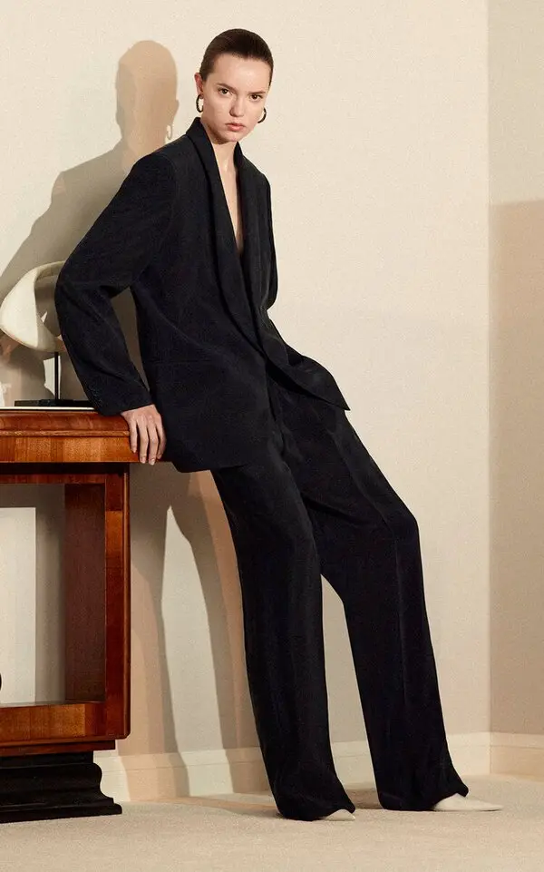 Victoria Beckham Pleated Mid-rise Straight-leg Trousers