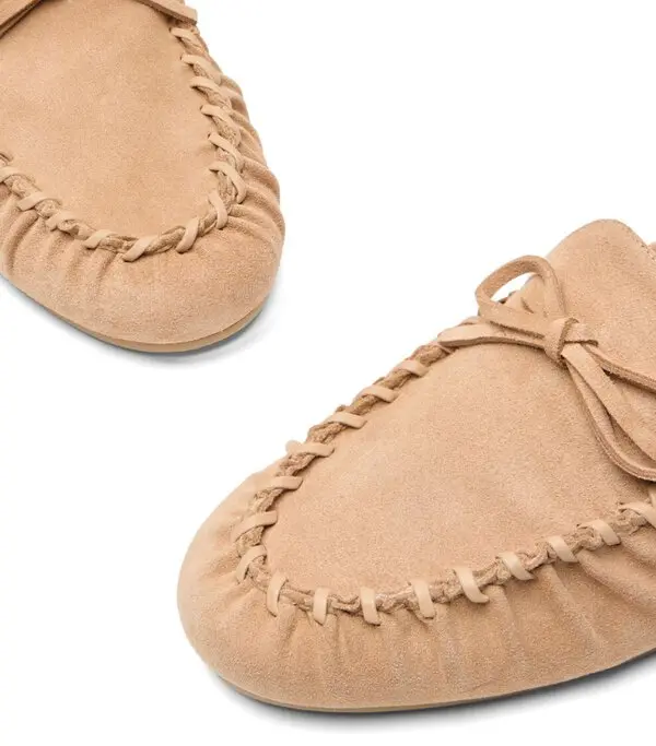 STUART WEITZMAN Britt Bow Loafer