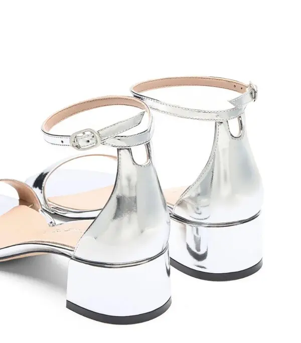 STUART WEITZMAN Nudist Block