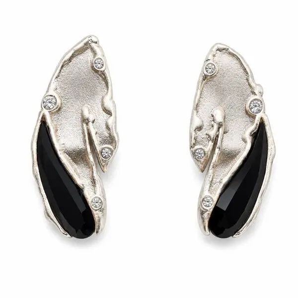 RARE MATTERS JEWELRY Black / Silver Lustrous Inlay Black Onyx Silver Stud Earrings - Black/silver
