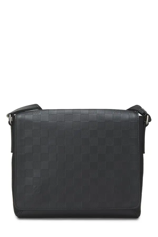LOUIS VUITTON Damier Infini District Messenger Bag - Black