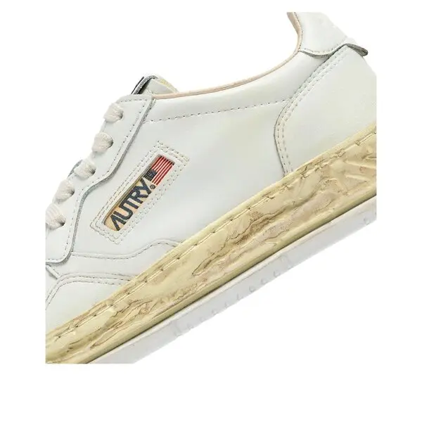AUTRY X Maison Mihara Yasuhiro General Scale Medalist Low Supervintage Sneakers - White