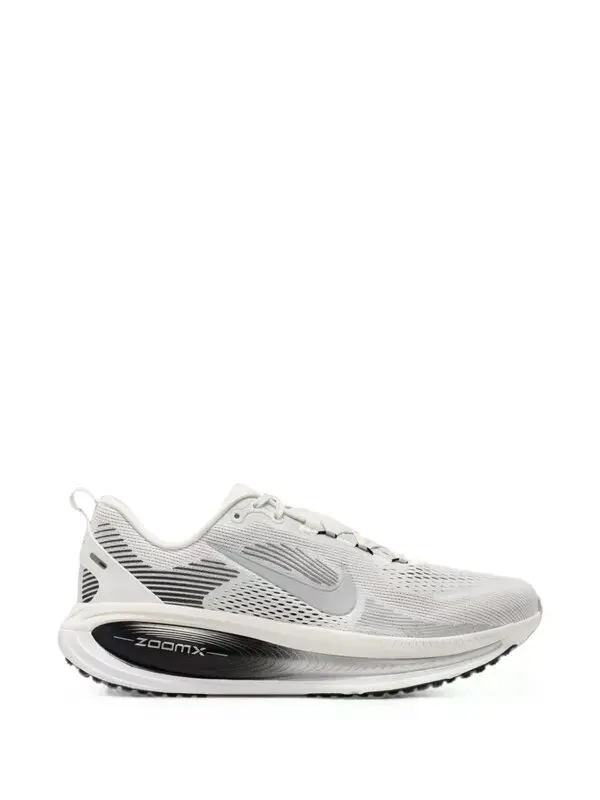 Nike Zoomx Vomero 18 Paneled Sneakers - Grey