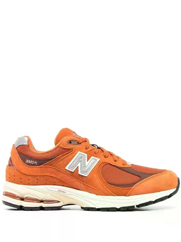 NEW BALANCE 2002r Low-top Sneakers