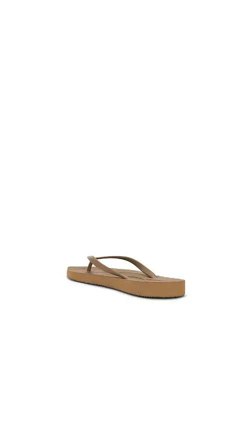 VELOUR Tapered Flip Flop