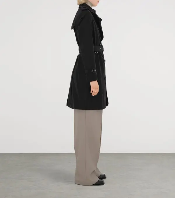 Burberry Lightweight Kensington Trench Coat