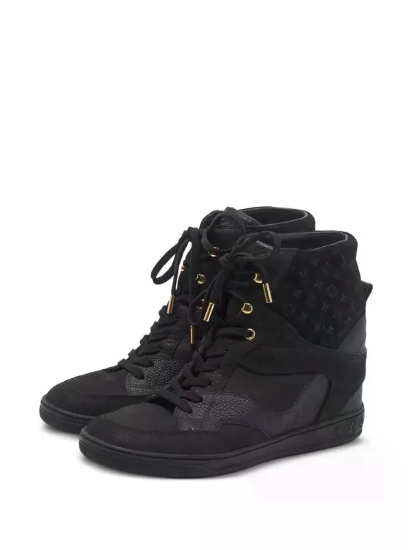 LOUIS VUITTON Millenium Monogram Low-top Sneakers