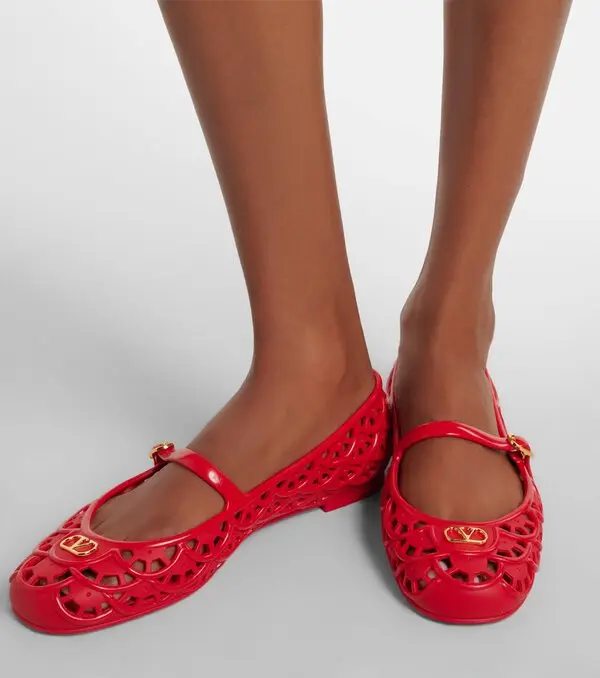 Valentino Garavani Rubber Scalloped Mary Jane Flats - Red