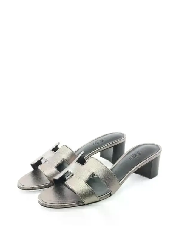 Hermès Oasis Mule Sandals - Silver