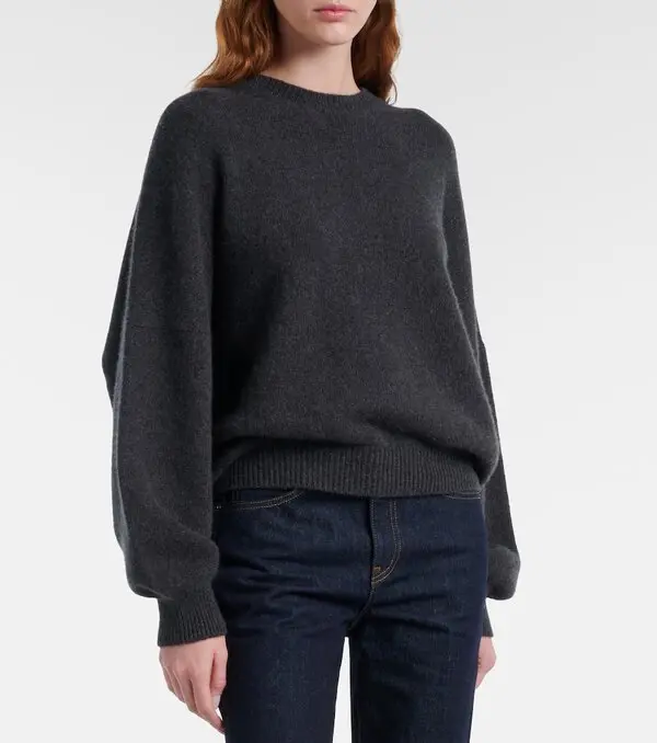 Khaite Margaux Oversized Cashmere Sweater - Grey